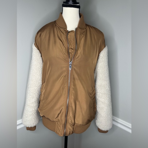 BB Dakota | Jackets & Coats | Bb Dakota Tan Quilted Bomber Jacket ...